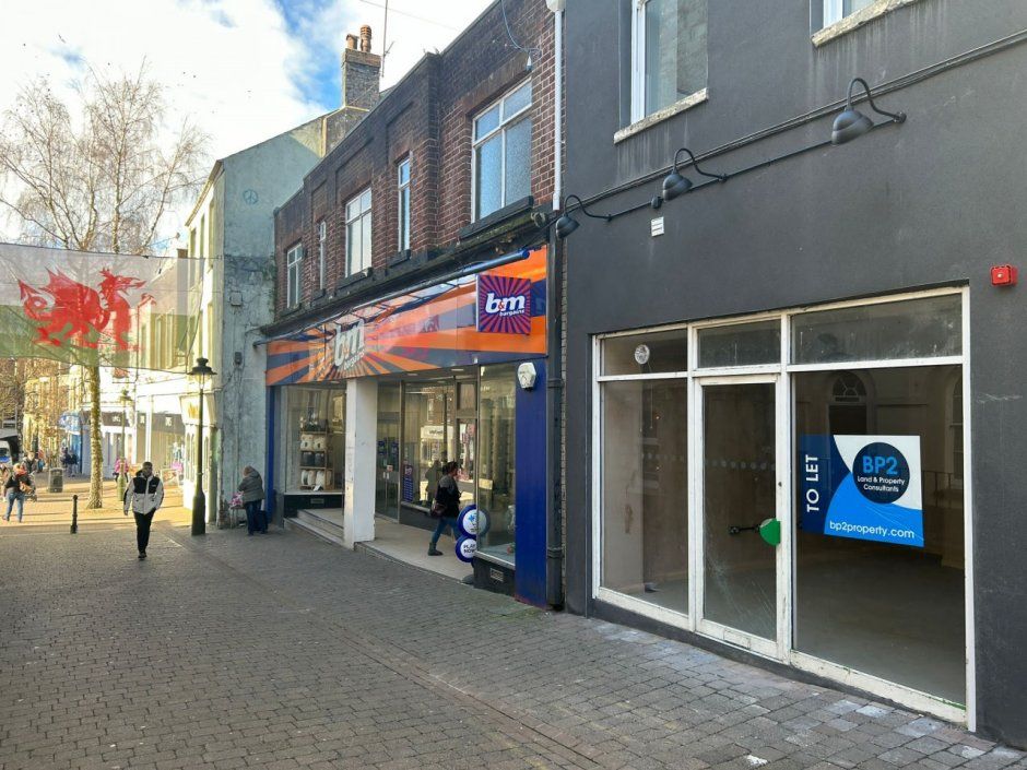 Retail premises to let in Hall Street, Carmarthen SA31 - Zoopla