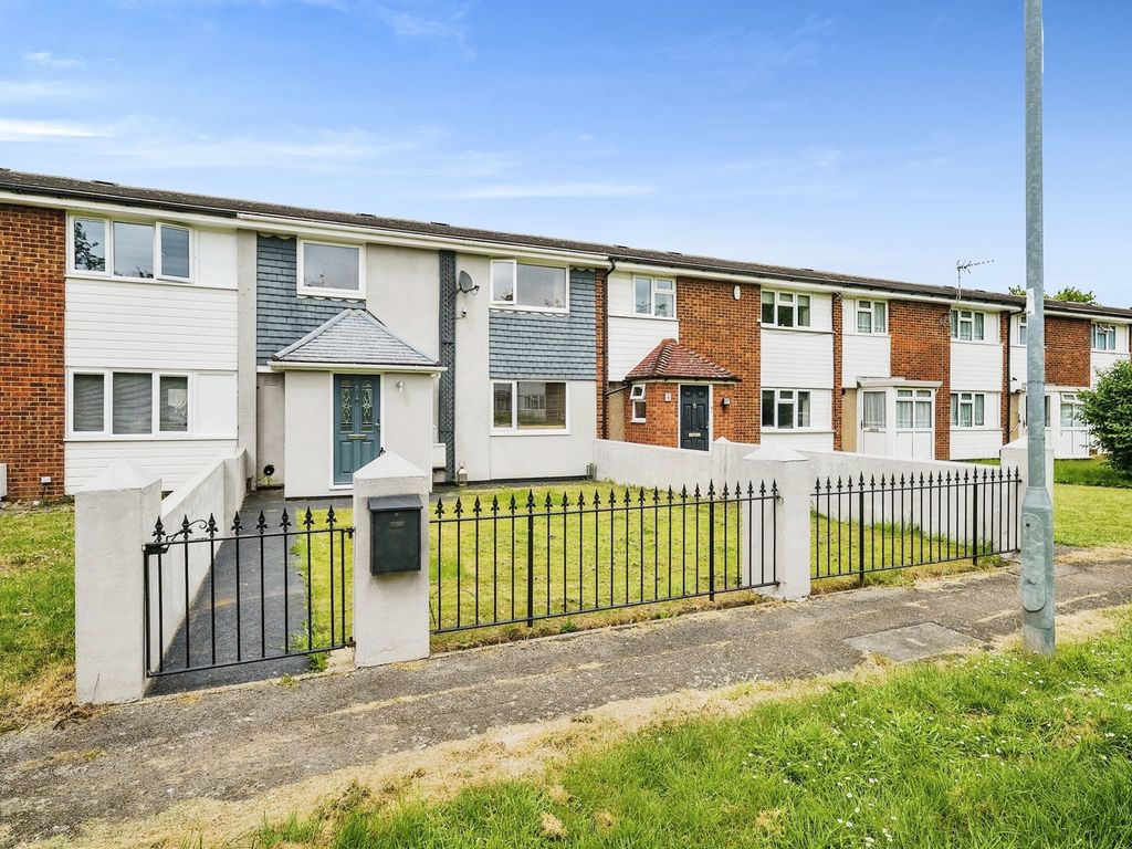 3 bed terraced house for sale in Macers Court, Broxbourne EN10 - Zoopla