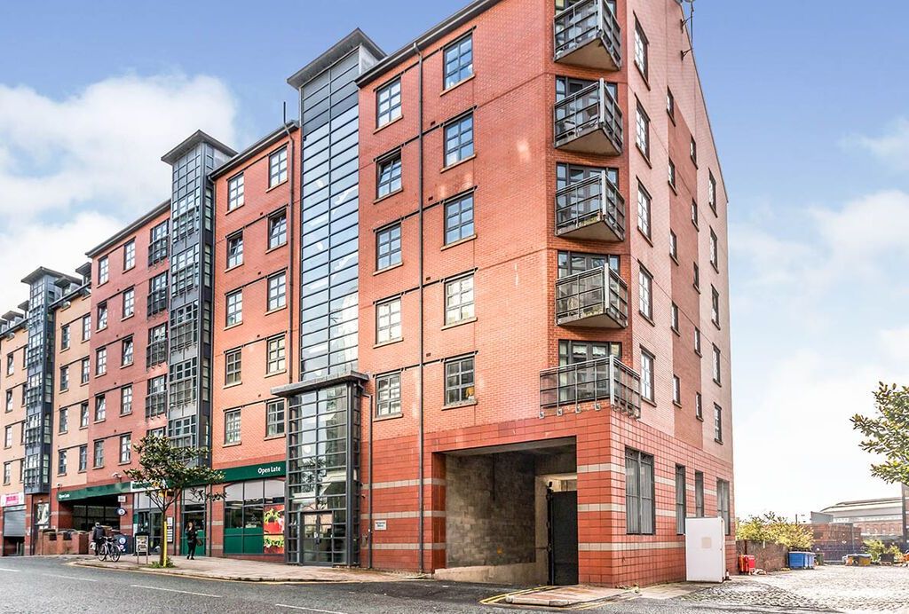 2 bed flat for sale in Ducie Street, Manchester M1 - Zoopla