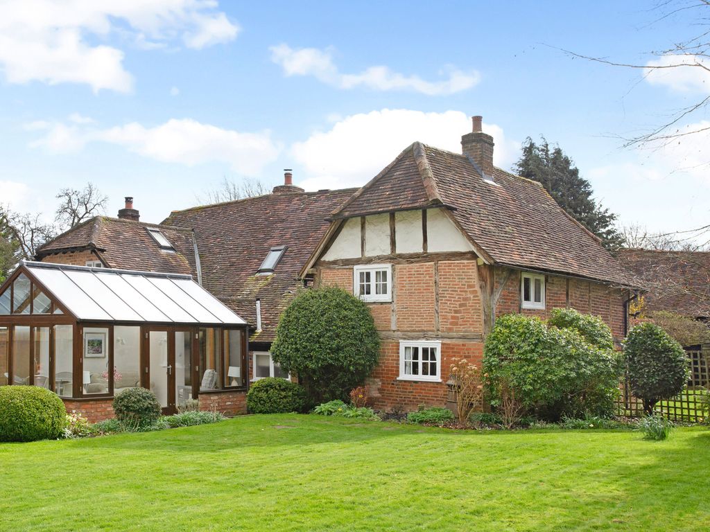 4 bed semi-detached house for sale in Chartridge Lane, Chesham HP5, £ ...