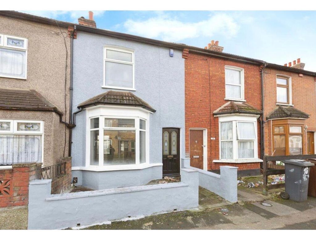 2 bed terraced house to rent in Sparsholt Road, Barking IG11, £1,900 ...