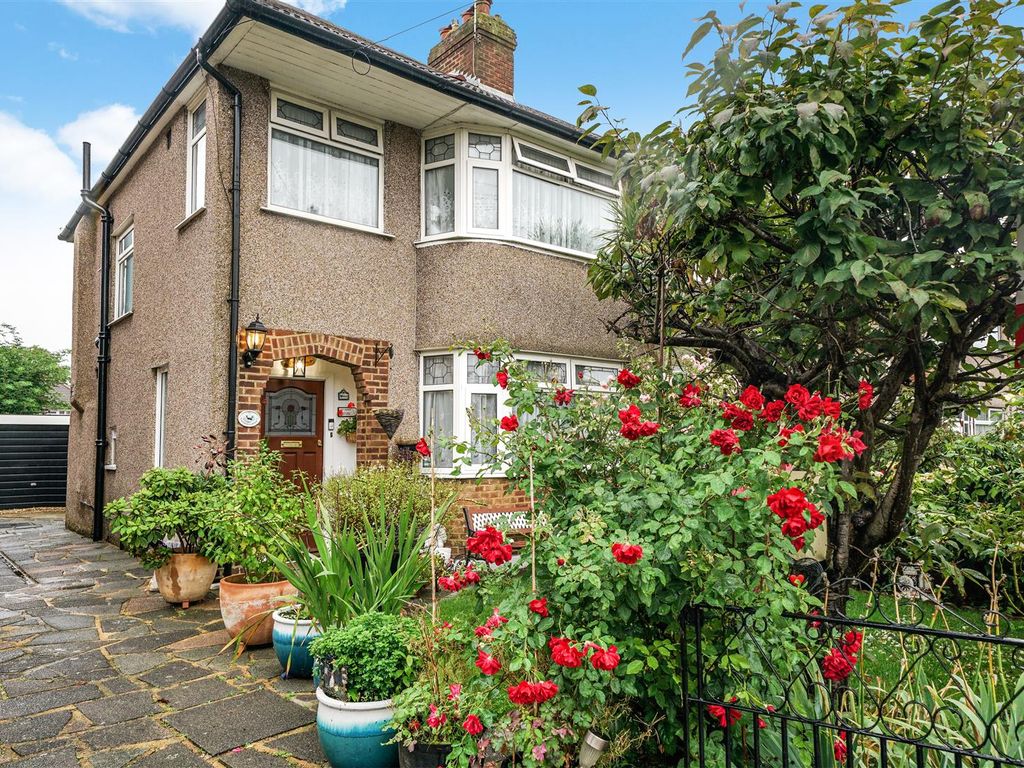3 Bed Semi Detached House For Sale In Alderney Gardens Northolt Ub5 £