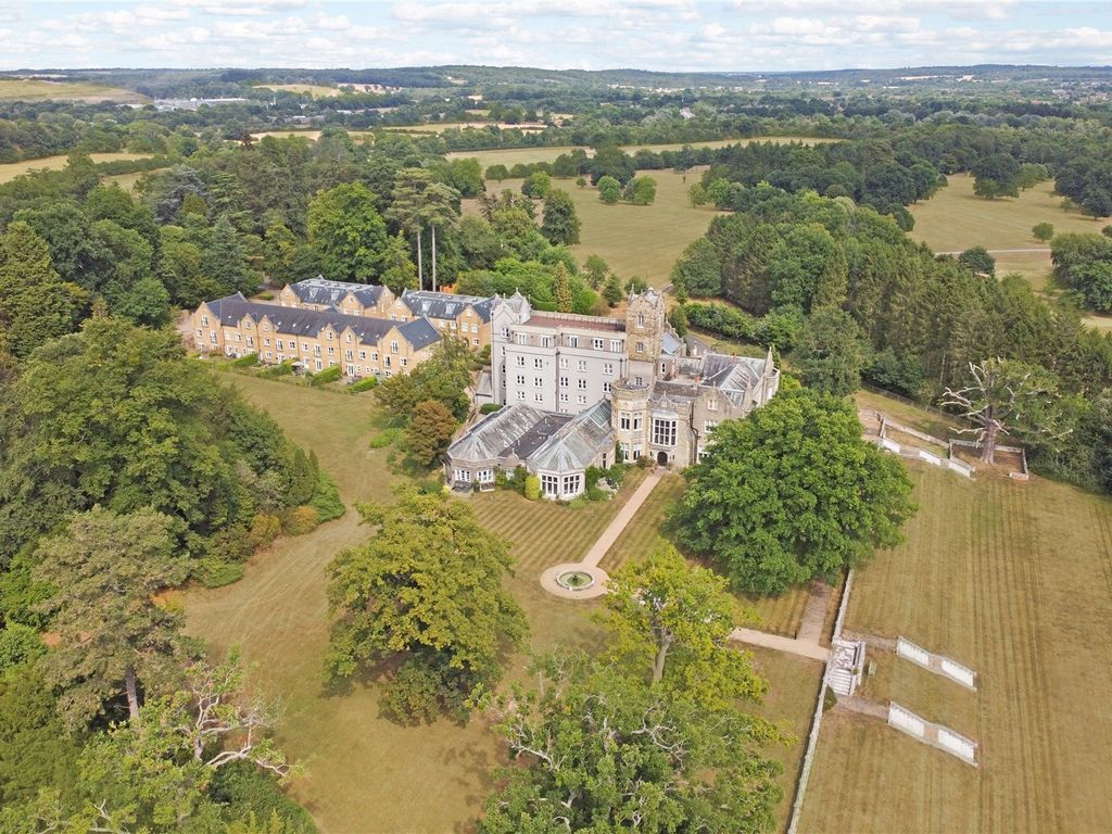 2 bed flat for sale in Warnham Court, Warnham, Horsham RH12 - Zoopla