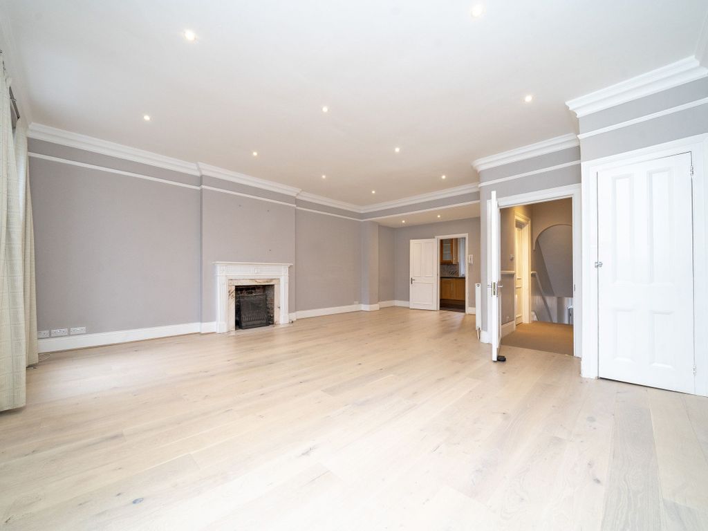5 bed flat to rent in Thurloe Square, London SW7, £8,645 pcm - Zoopla