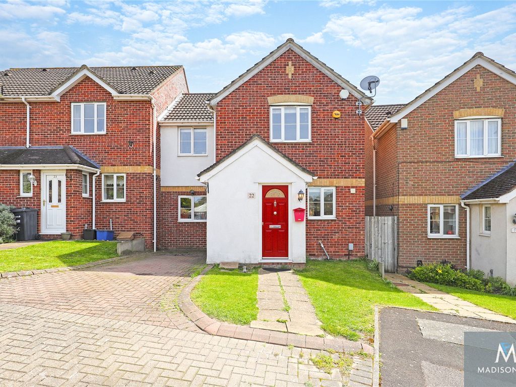 3 Bed End Terrace House For Sale In Westfield Park Drive Woodford