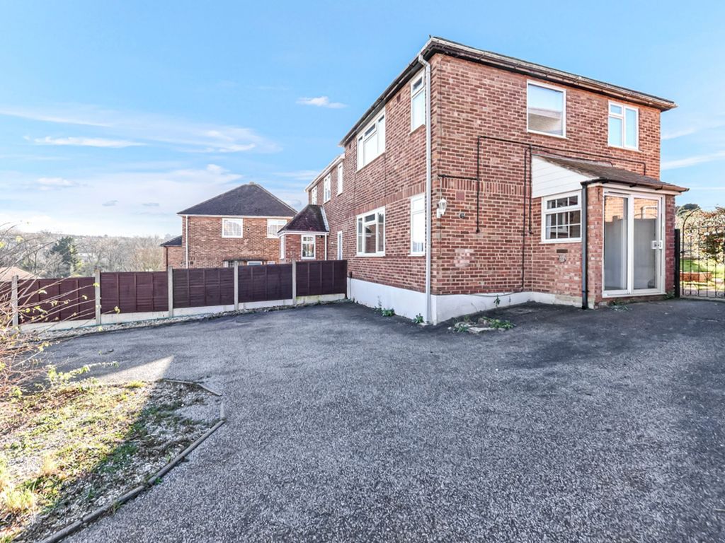 3 Bed Semi Detached House For Sale In Amethyst Avenue Horsted Chatham