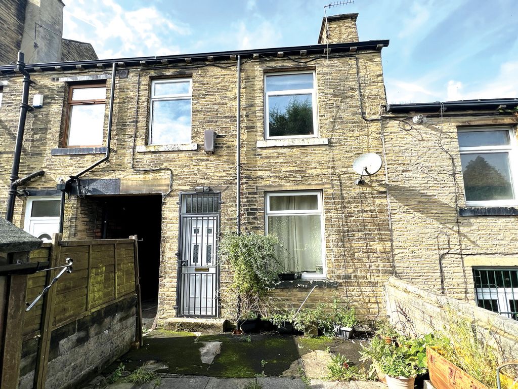 2 bed terraced house for sale in Beldon Road, Great Horton, Bradford ...