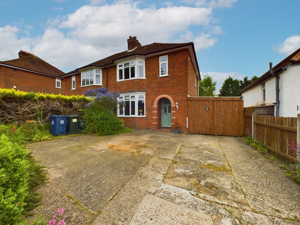 3 Bed Semi Detached House For Sale In Mill End Road High Wycombe Hp12