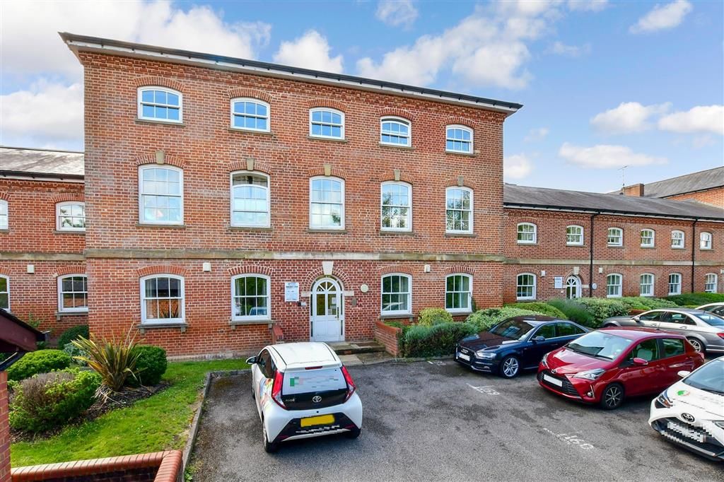 3 bed flat for sale in George Roche Road, Canterbury, Kent CT1 - Zoopla