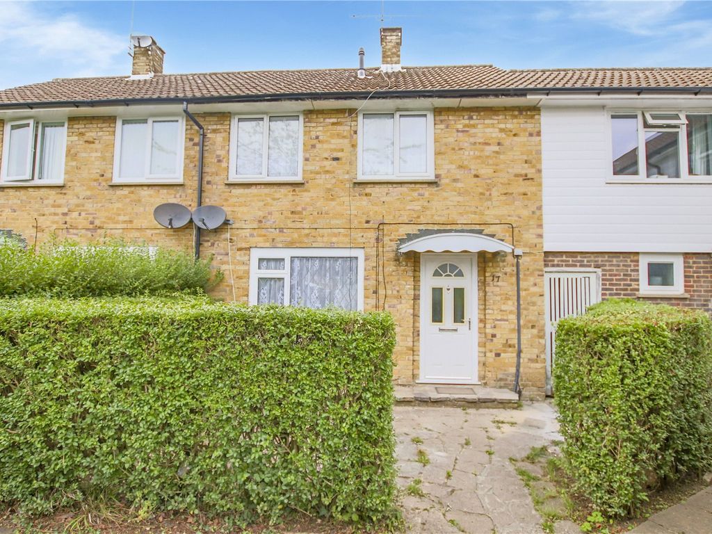 2 Bed Terraced House To Rent In Pondmoor Road Bracknell Rg12 £1 350
