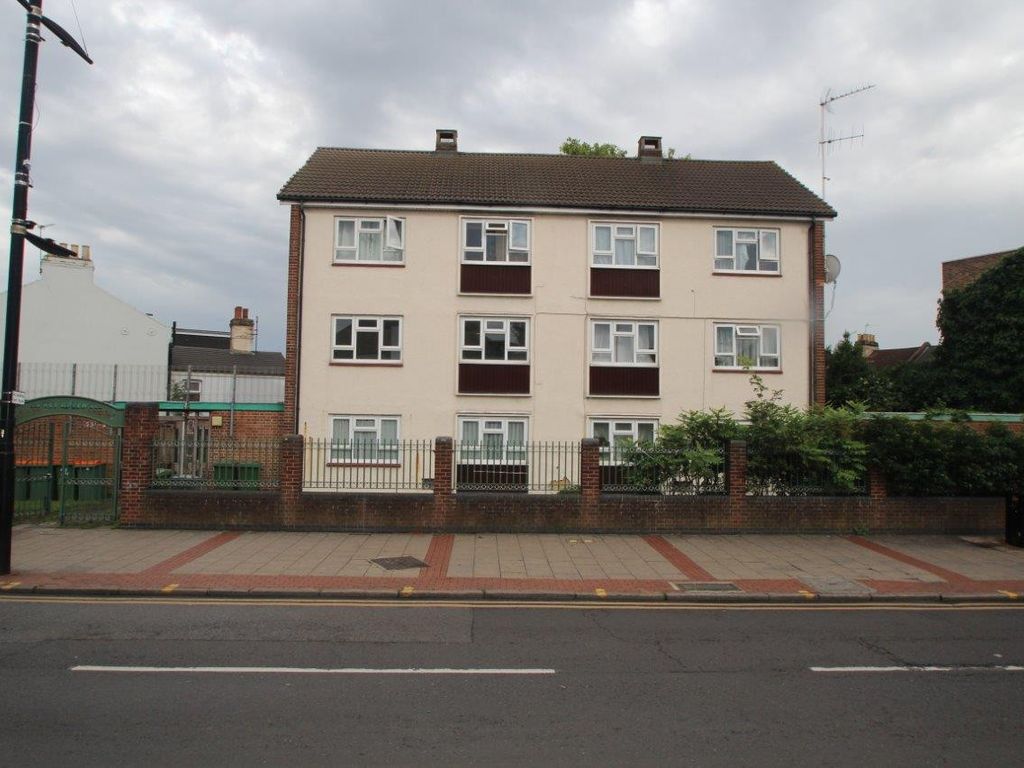 1 bed flat for sale in Green Street, London E7, £230,000 - Zoopla