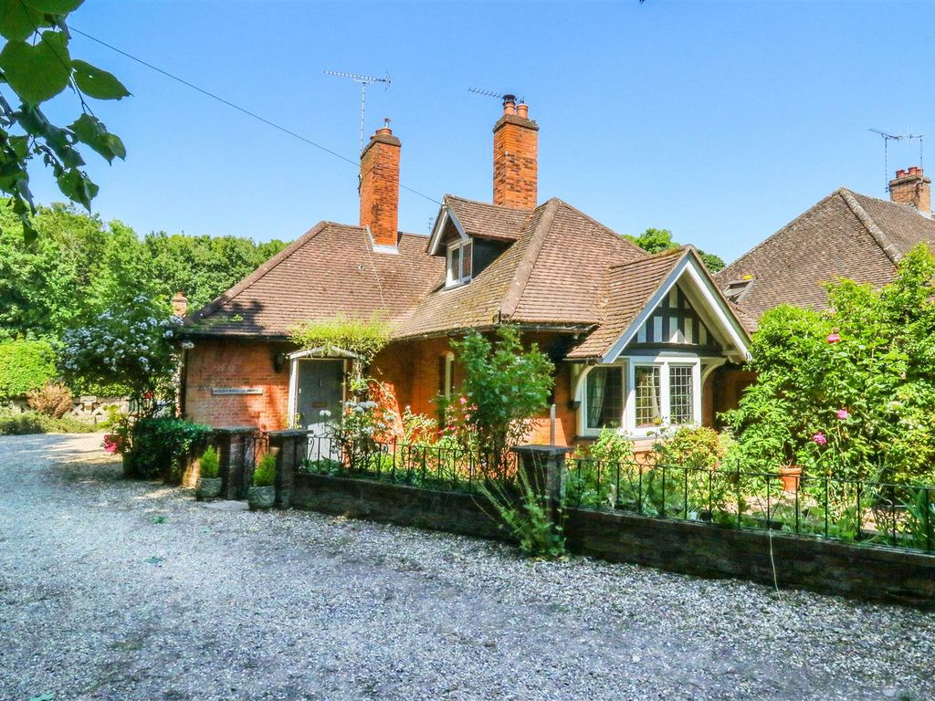 3 bed cottage for sale in Cheveley Park, Cheveley, Newmarket CB8 - Zoopla
