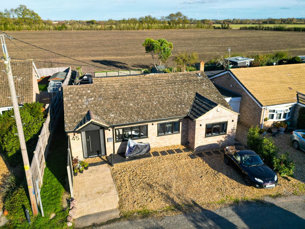 4 bed detached bungalow for sale in High Street, Tadlow, Royston SG8 ...