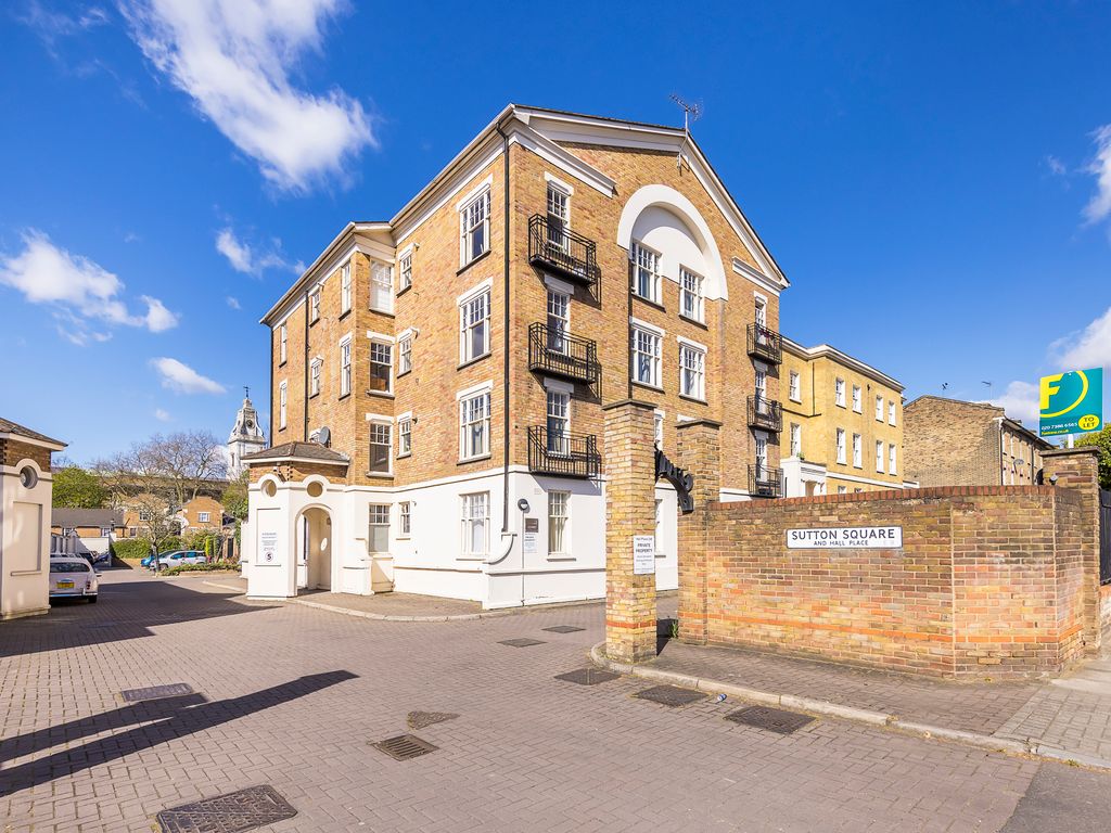 1 bed flat to rent in Sutton Square, Hackney E9 - Zoopla