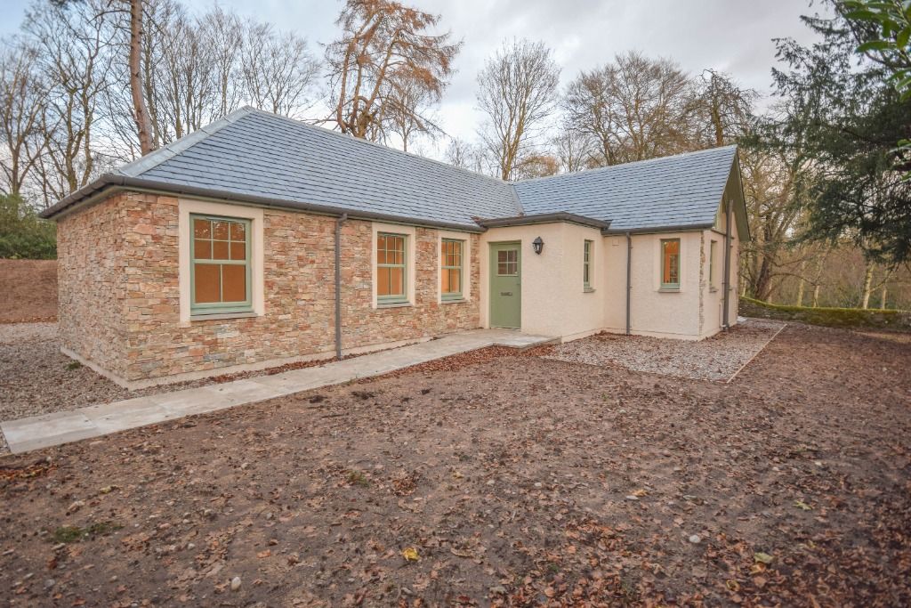 2 bed detached house to rent in Reswallie Estate, Forfar, Angus DD8, £ ...