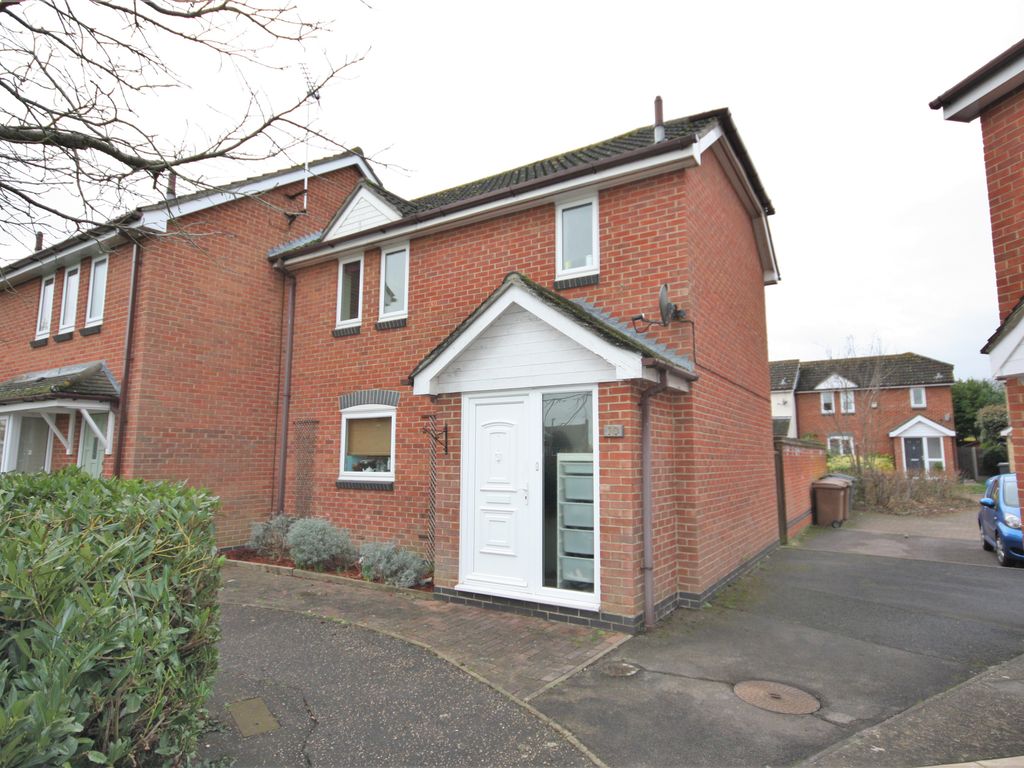 3 Bed End Terrace House To Rent In Chester Place Broomfield