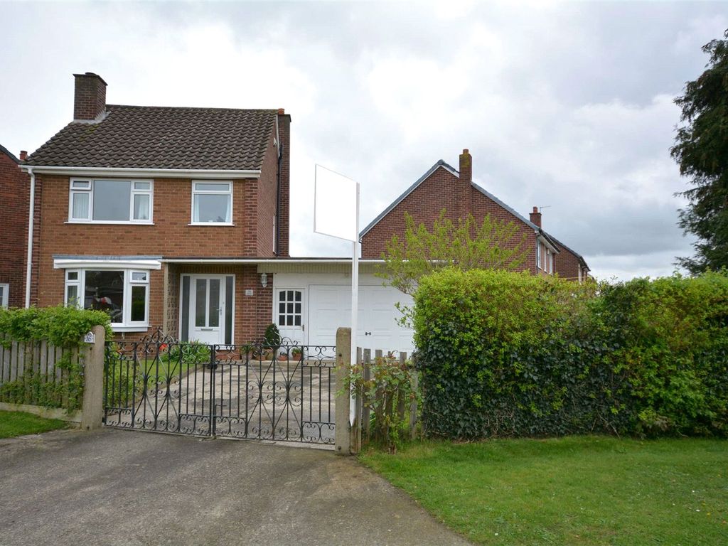 3 Bed Detached House For Sale In Eastfield Crescent Woodlesford Leeds