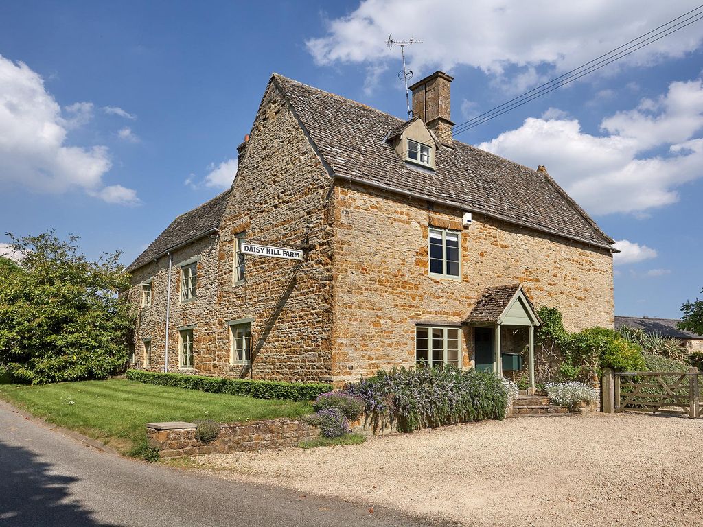 6 bed detached house for sale in Duns Tew, Oxfordshire OX25 - Zoopla