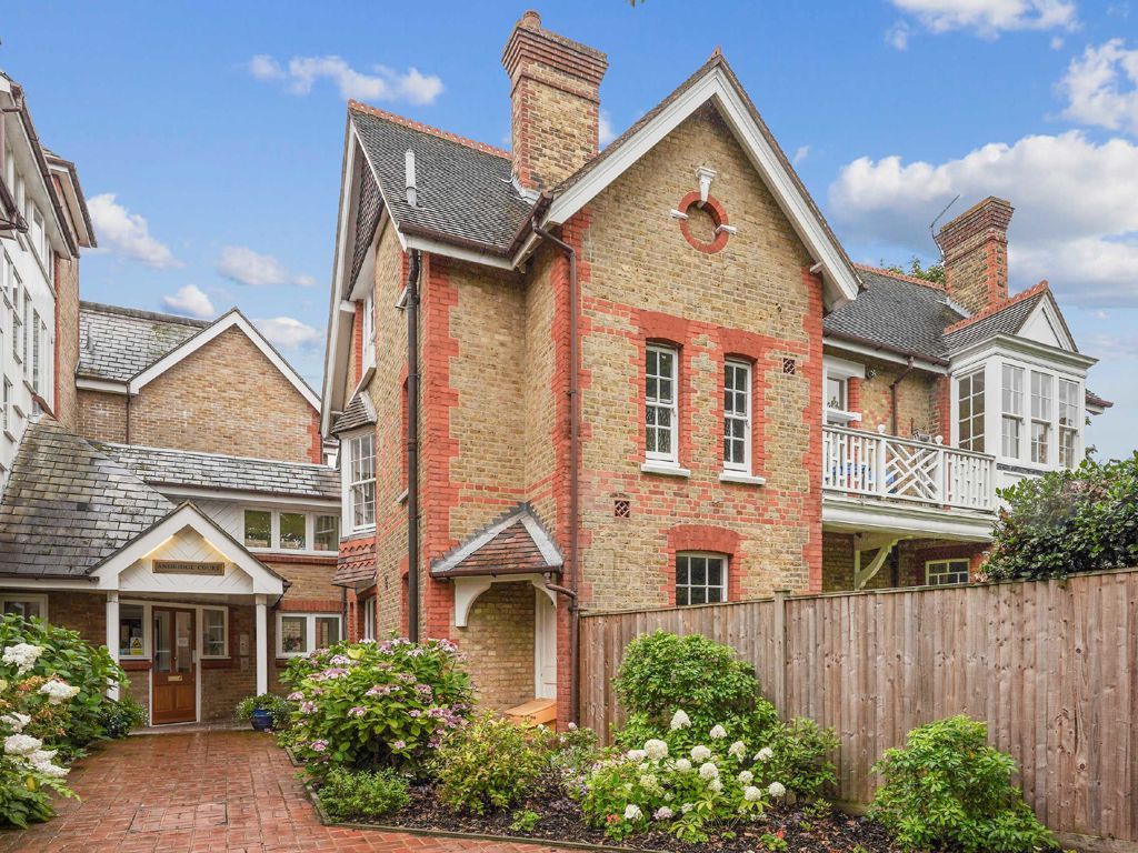 1 bed flat for sale in Church Lane, London SW19, £185,000 - Zoopla