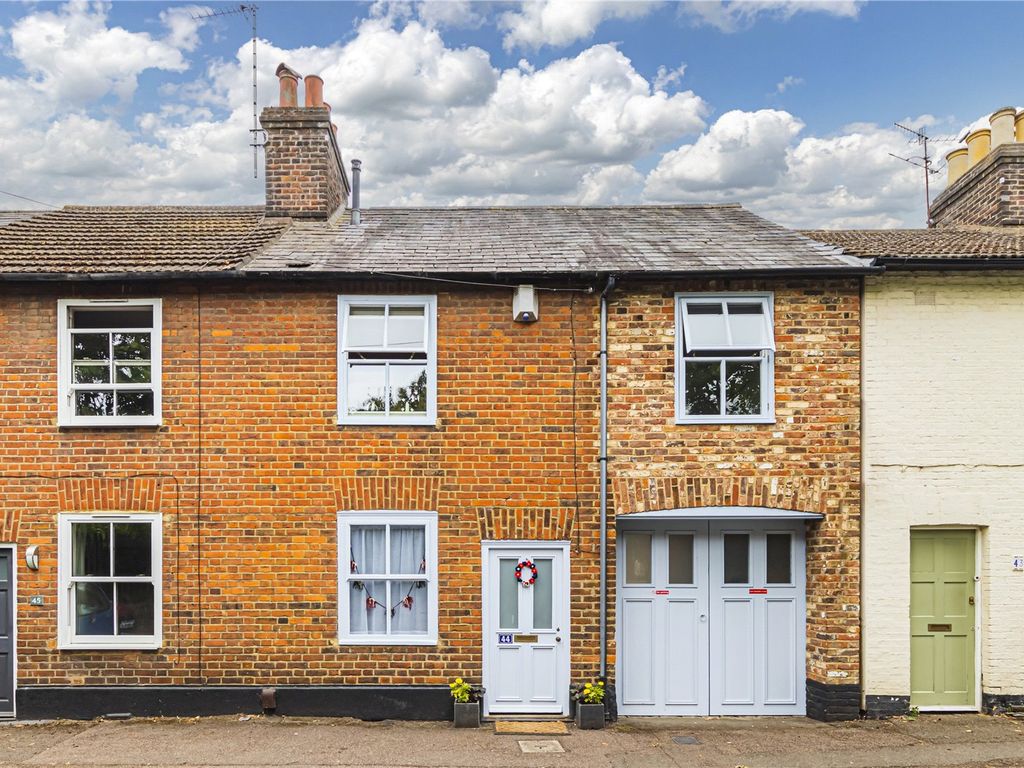 3 Bed Terraced House For Sale In Ellesmere Road Berkhamsted