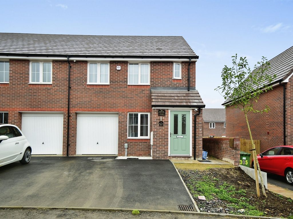 3 Bed Semi Detached House For Sale In Homington Avenue Coate Swindon