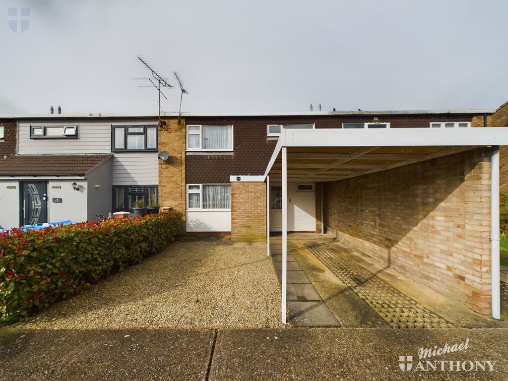 3 bed terraced house for sale in Rochester Place, Aylesbury HP19, £ ...