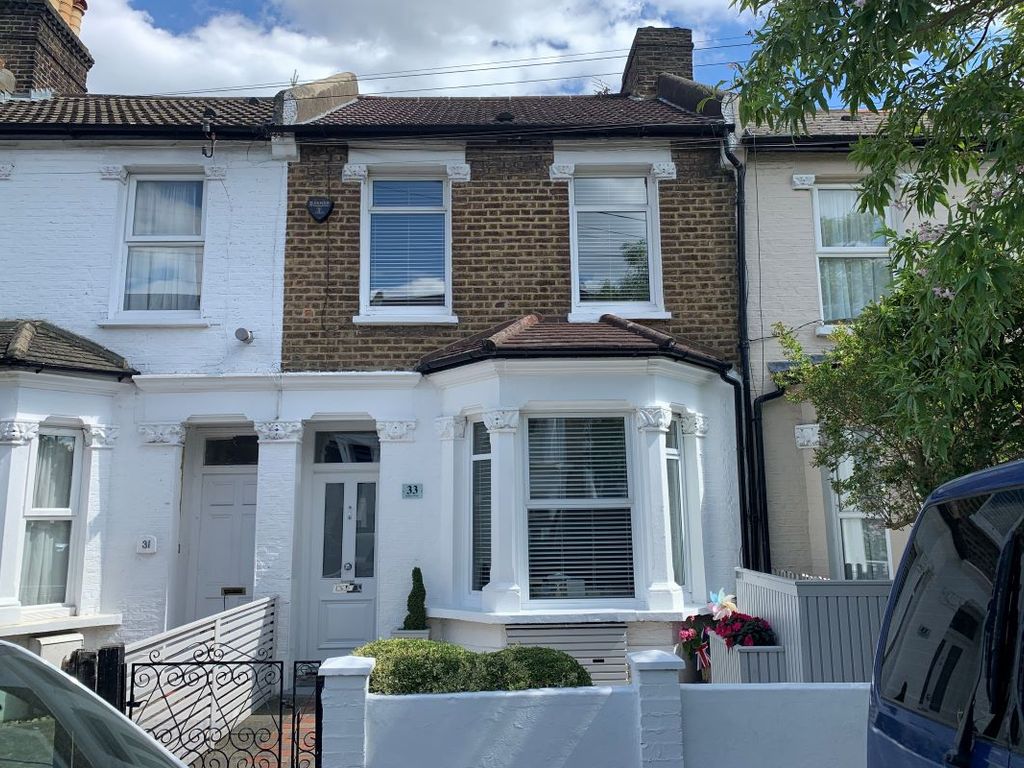 3 Bed Terraced House For Sale In 33 Colmer Road Streatham London Sw16
