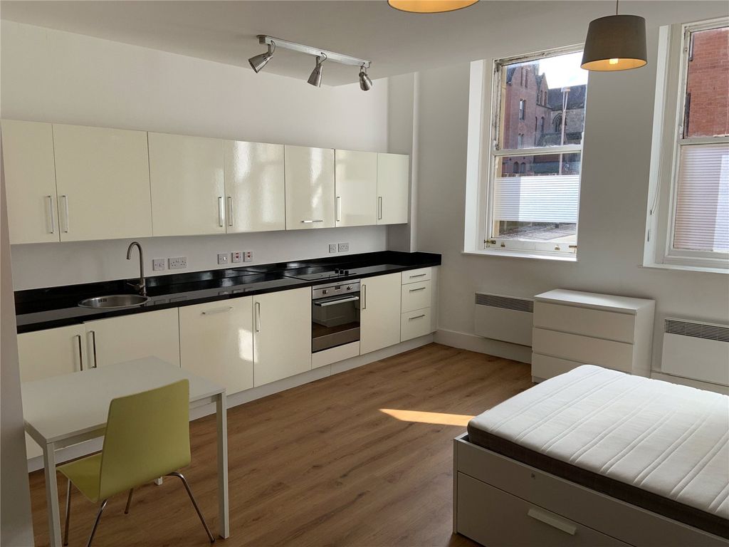 Studio to rent in Town Hall, Bexley Square, Salford, Manchester M3, £ ...