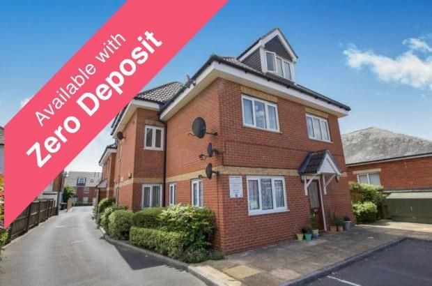 2 bed flat to rent in Hawthorn Road, Winton, Bournemouth BH9, £1,200 pcm - Zoopla