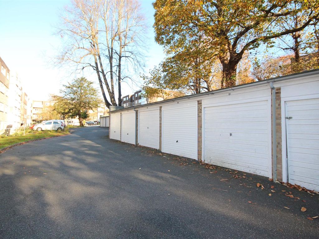 Parking/garage to rent in Kingsmere, London Road, Preston, Brighton BN1 ...