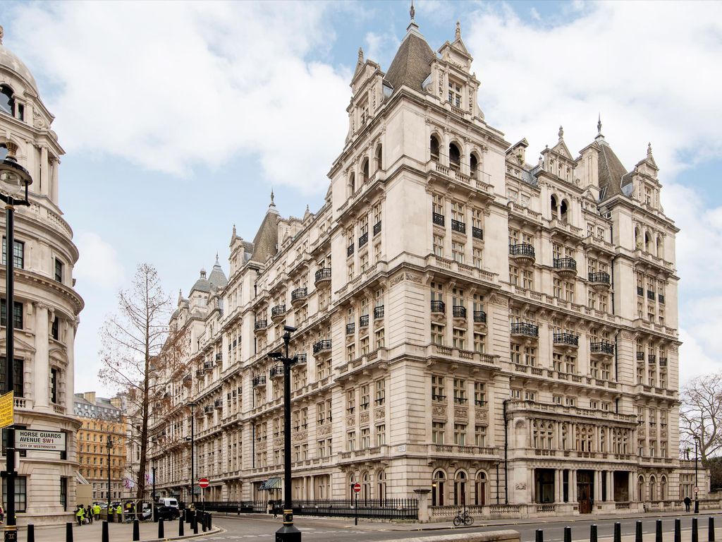 2 bed flat for sale in Whitehall Court, St James's, London SW1A - Zoopla