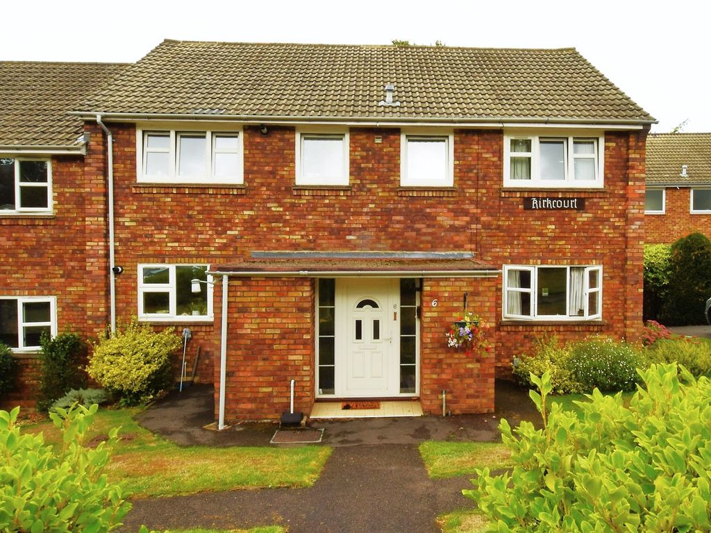 3 bed maisonette for sale in Mount Harry Road, Sevenoaks TN13 - Zoopla