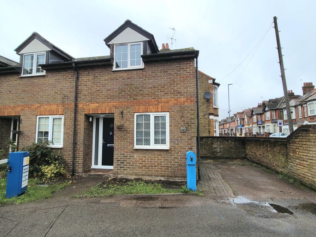 1 Bed Cottage To Rent In St Vincents Cottages Marlborough Road