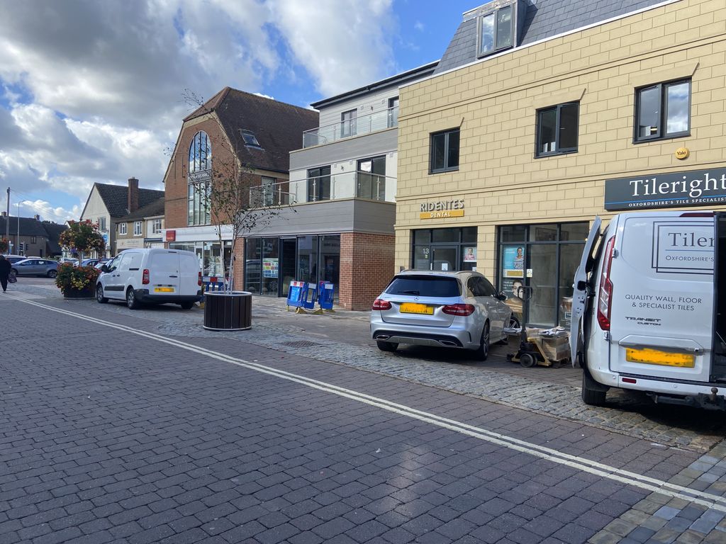 Retail premises to let in High Street, Kidlington OX5, £25,000 pa - Zoopla