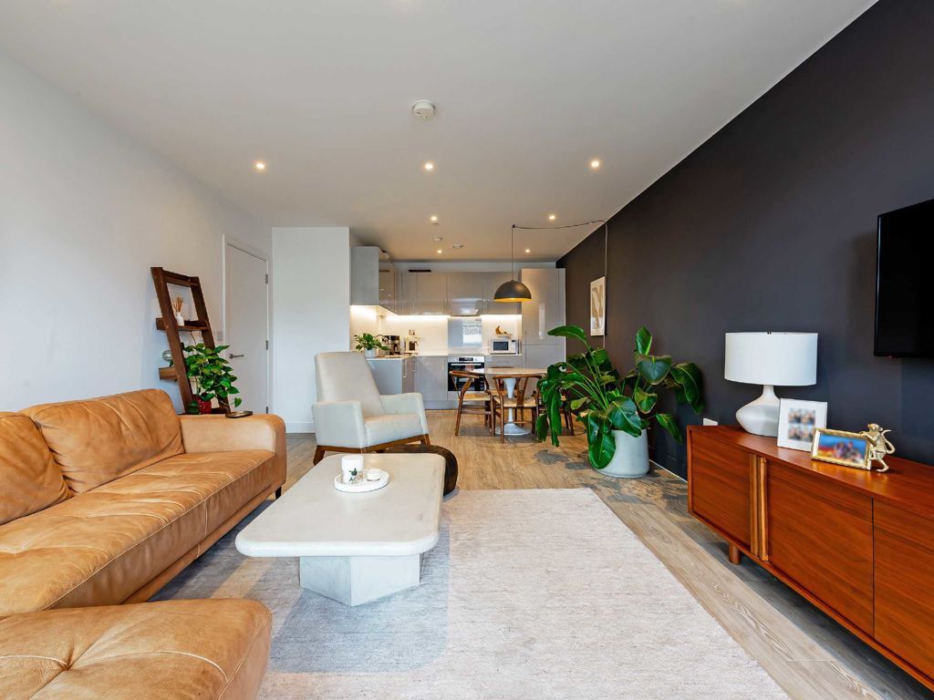 1 bed flat for sale in Matthias Road, London N16, £535,000 - Zoopla