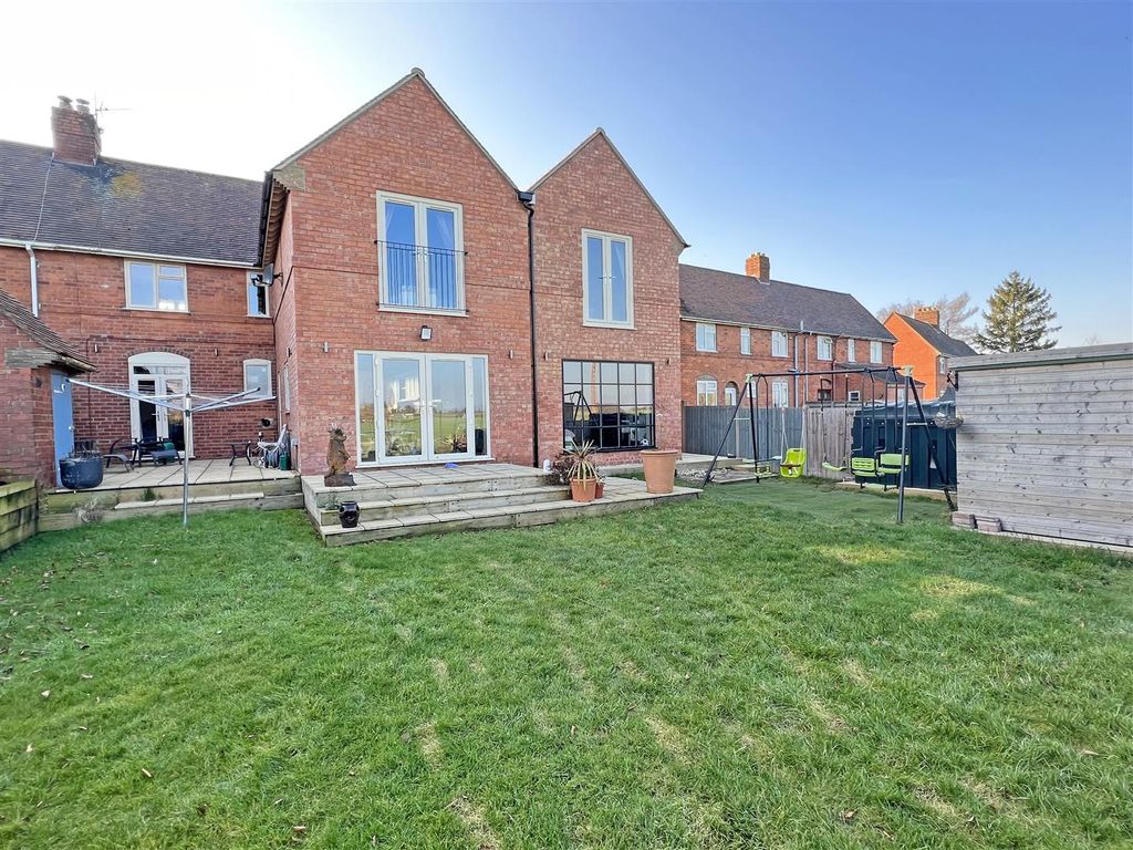 5 Bed Semi Detached House For Sale In Westend Coaley Dursley Gl11