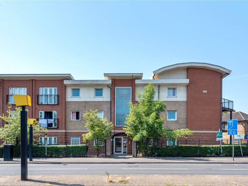 2 bed flat for sale in Connaught Heights, Uxbridge Road, Hillingdon ...