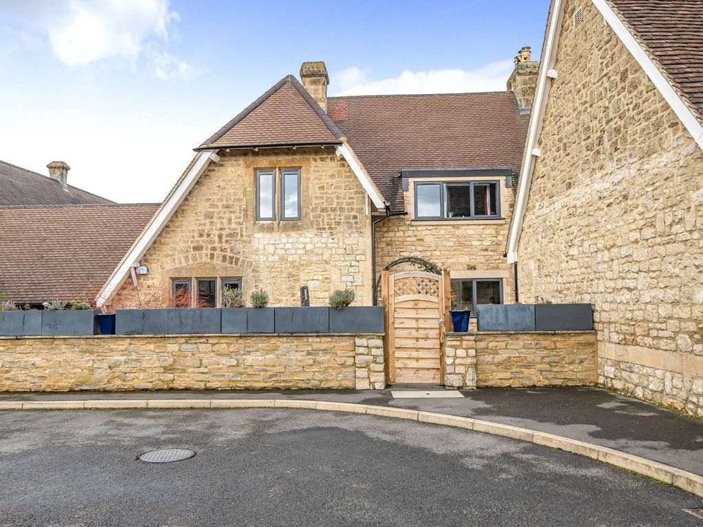 2 bed terraced house for sale in Old School Court, College Road, Purton ...
