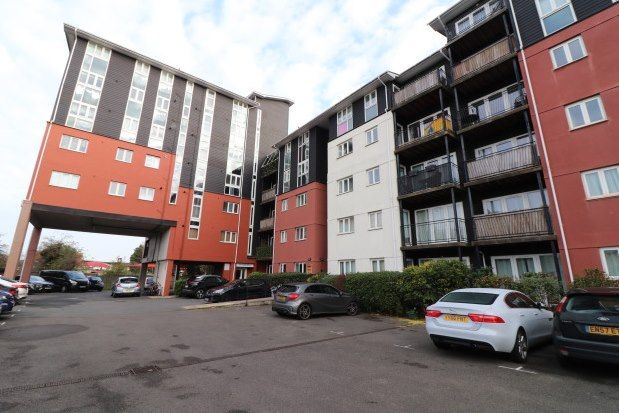 3 bed flat to rent in Riverside Place, Wickford SS11 - Zoopla