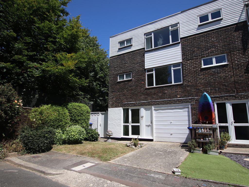 3 Bed End Terrace House For Sale In Mulberry Gardens Goring By Sea