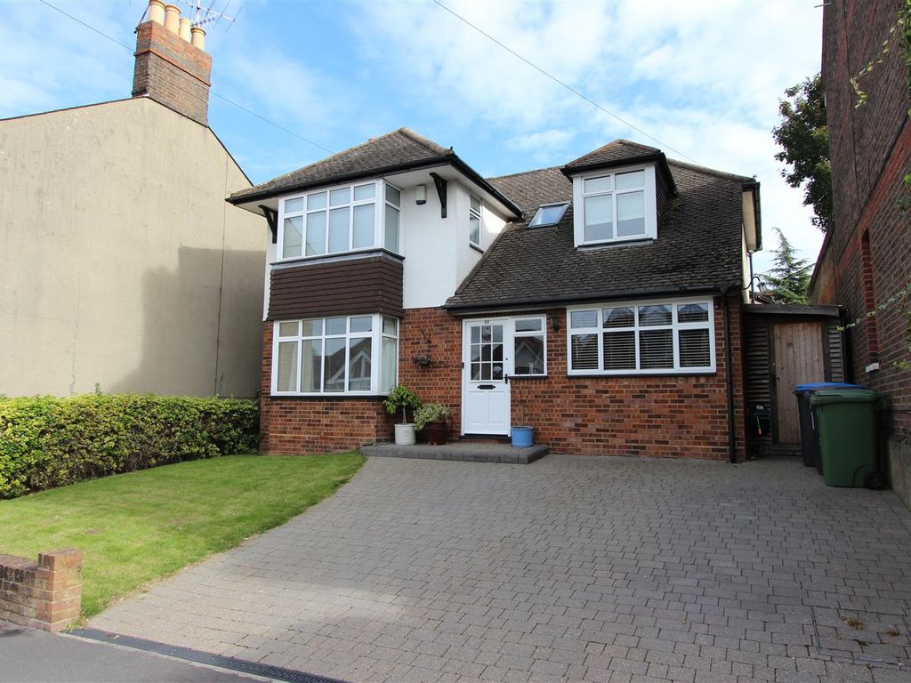 4 Bed Detached House For Sale In Alexandra Road Town Centre Hemel