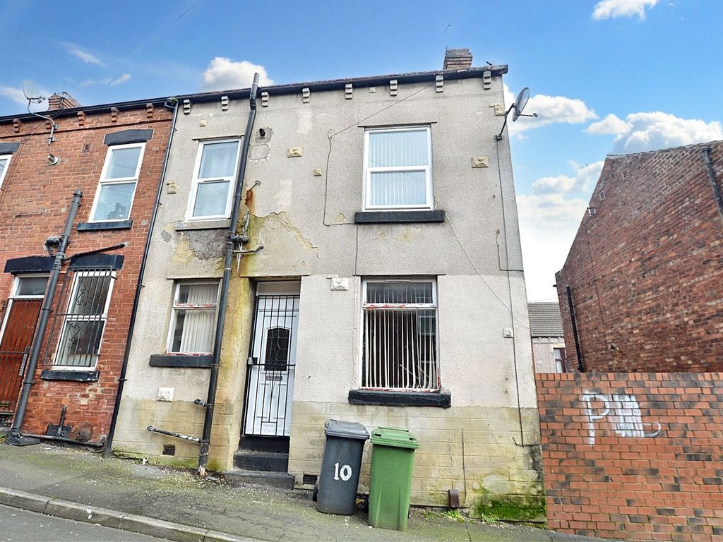 2 Bed Terraced House For Sale In Woodview Terrace Leeds West