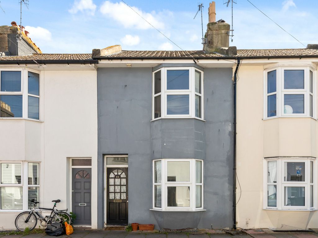 4 bed terraced house for sale in Washington Street, Brighton BN2, £ ...