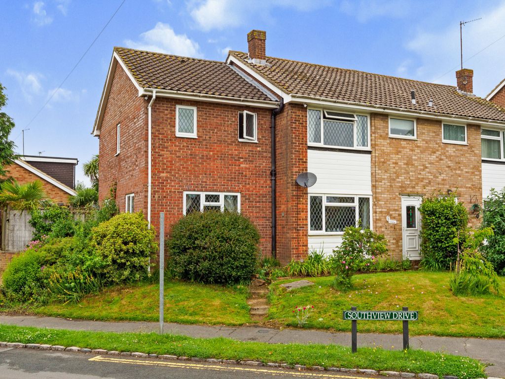 4 Bed Semi Detached House For Sale In Southview Drive Uckfield East