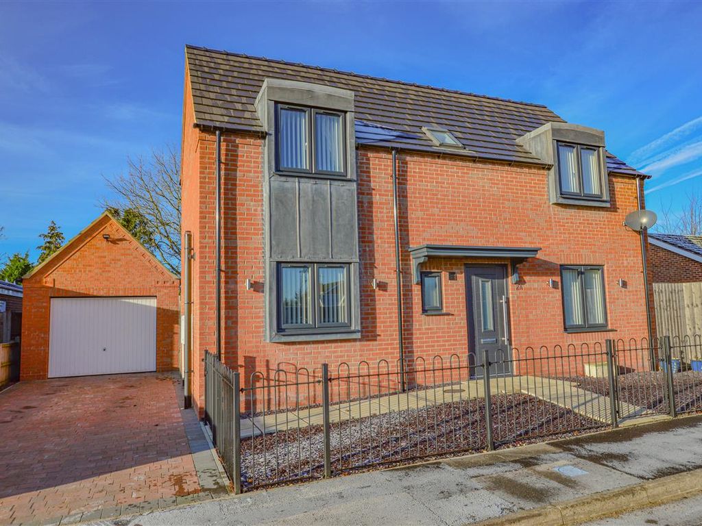 2 Bed Detached House For Sale In Cliffe Avenue Ruskington Sleaford