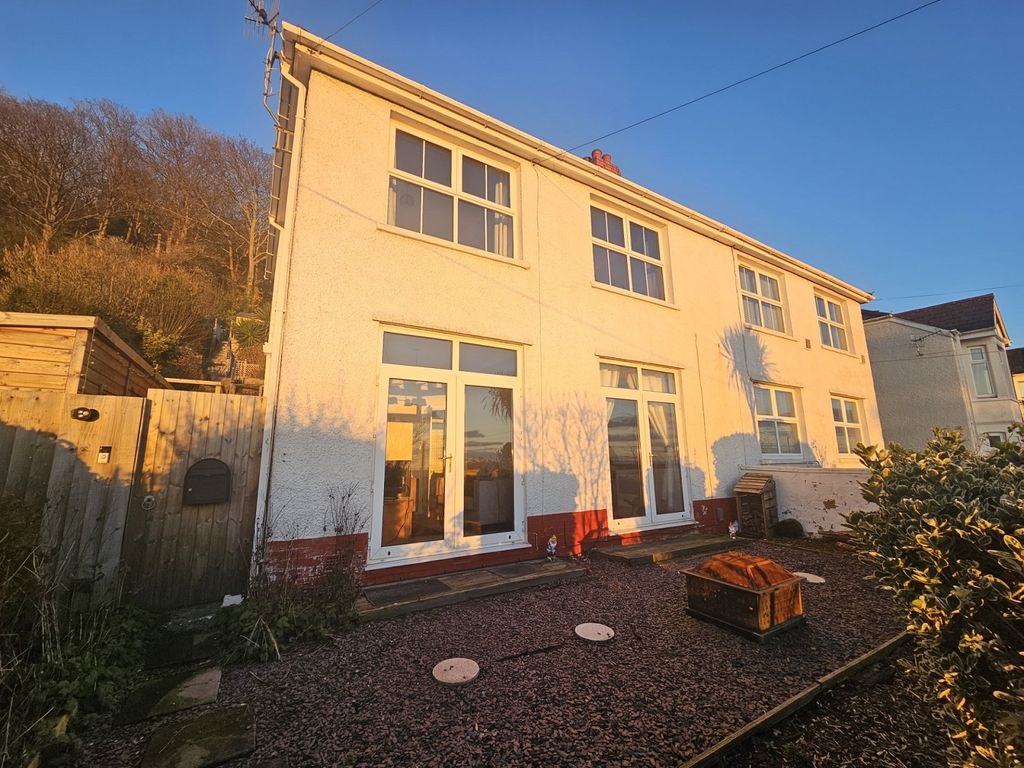 3 Bed Semi Detached House For Sale In Dinas Baglan Road Baglan Port