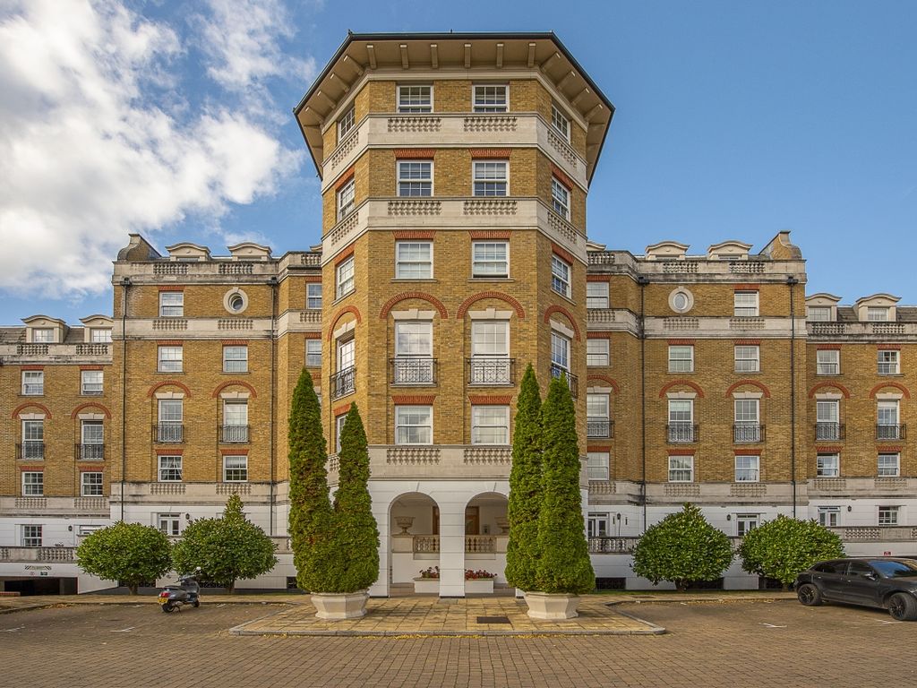 1 bed flat to rent in Chapman Square, London SW19 - Zoopla