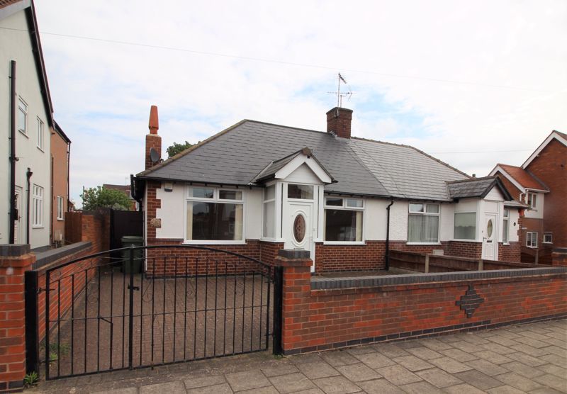 2 Bed Semi Detached Bungalow For Sale In Linden Road Forest Town