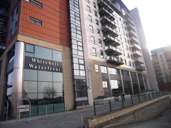 2 bed flat to rent in Riverside Way, Leeds LS1, £1,250 pcm - Zoopla
