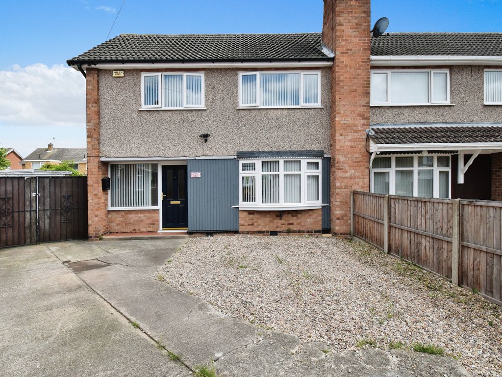 3 Bed Semi Detached House For Sale In Pembroke Avenue Wigston Le18